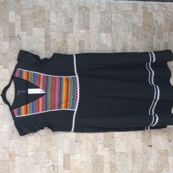 BloomChic | Dresses | Bloomchic Embroidered Pachwork Flounce Sleeve ...